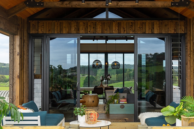 Tomik | Architechtural Builders