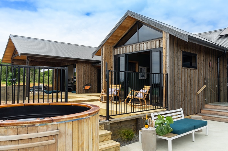 Tomik | Architechtural Builders